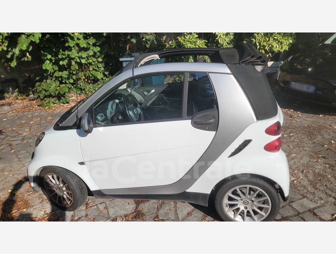 Annonce Smart fortwo ii 62 kw cabrio & passion softouch 2009 ESSENCE ...