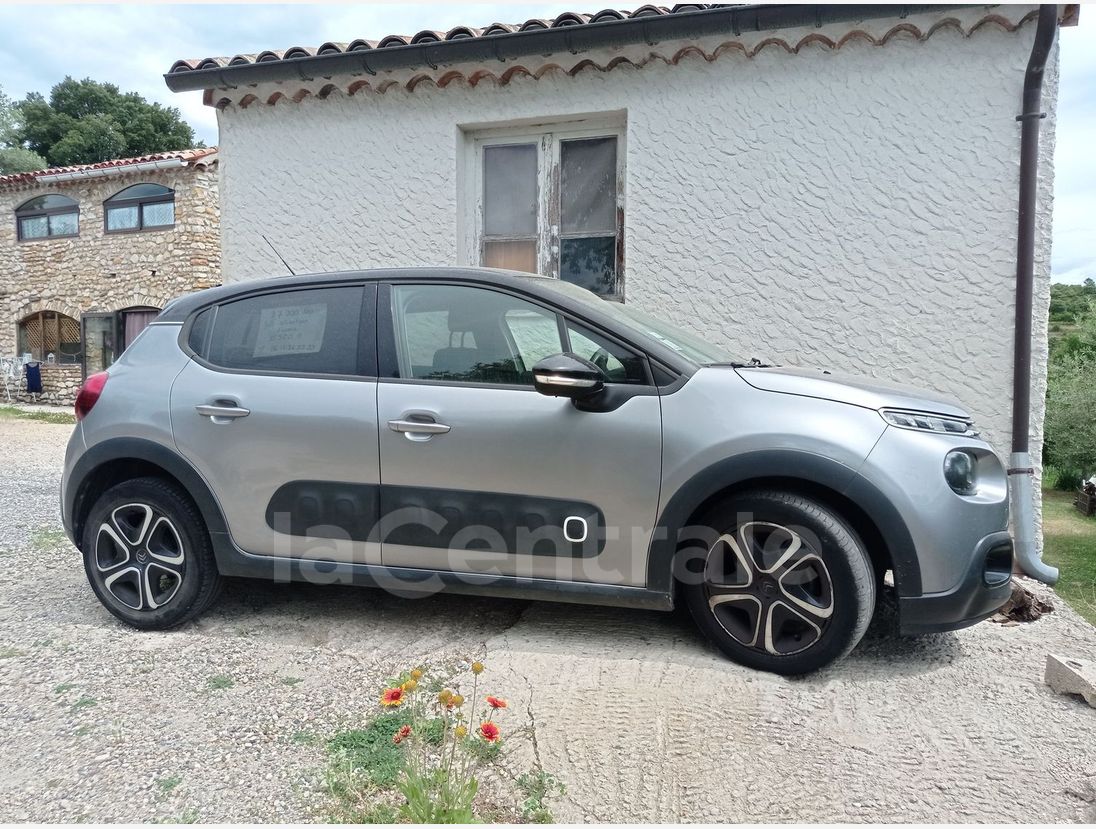 Annonce Citroen c3 iii 1.2 puretech 110 s&s 5cv shine eat6 2019 ESSENCE ...