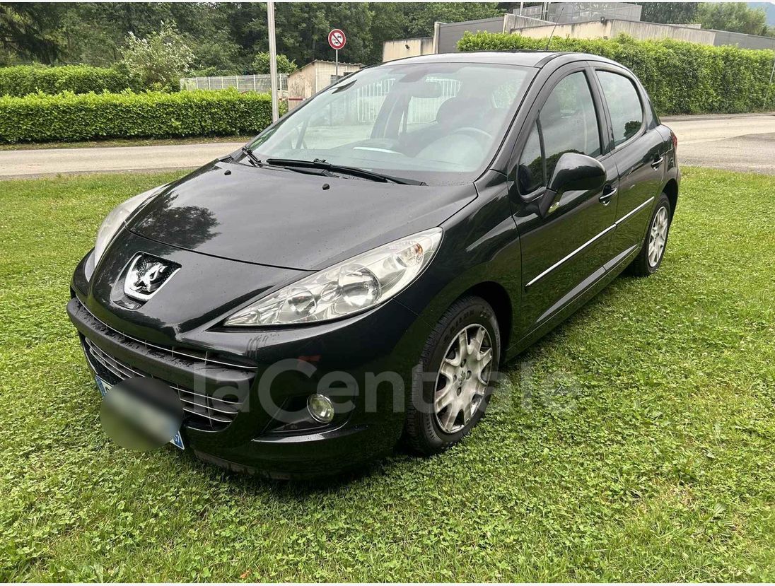 Annonce Peugeot 207 (2) 1.6 hdi 16v 92 fap allure 5p 2012 DIESEL occasion - Ariège 09