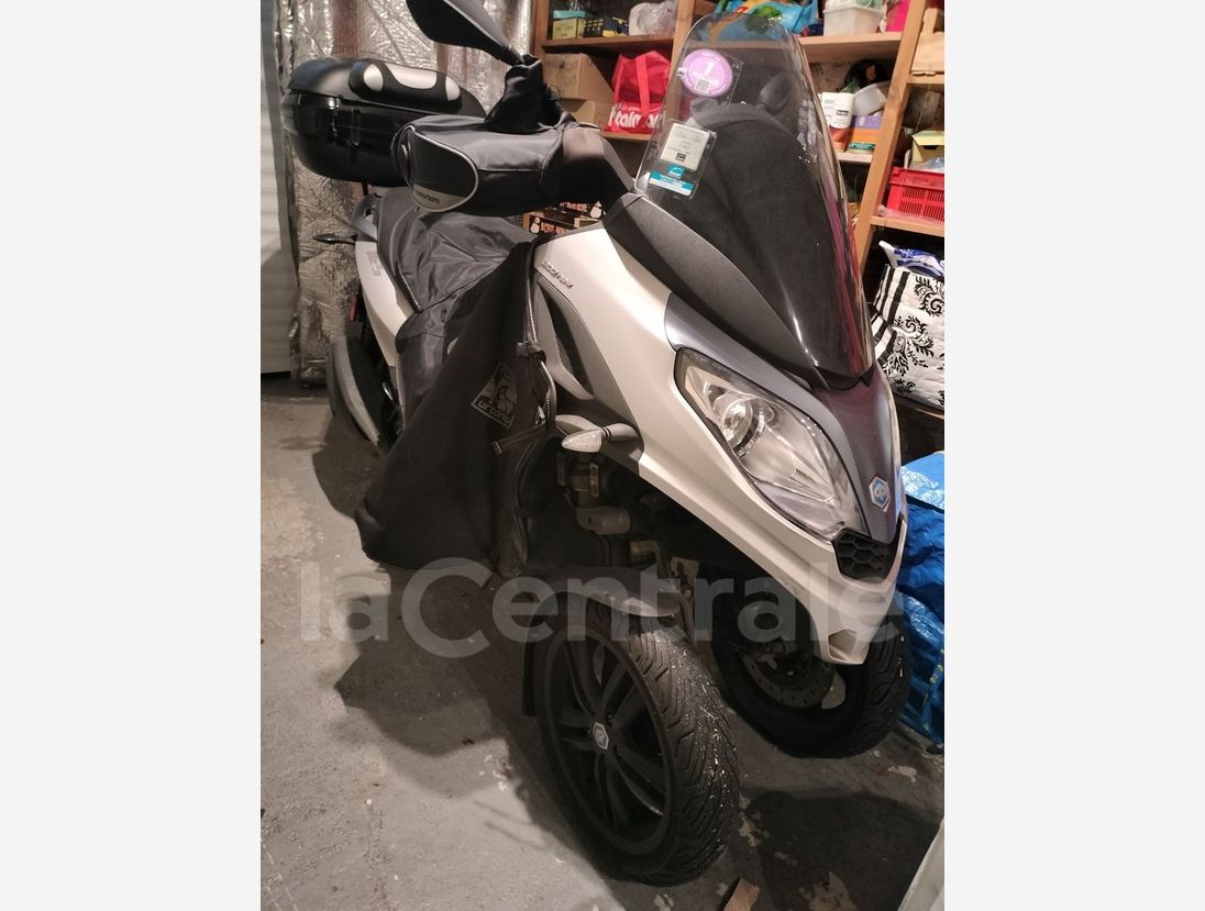 Annonce Piaggio mp3 300 hybrid ie 2019 occasion - Hauts-de-Seine 92