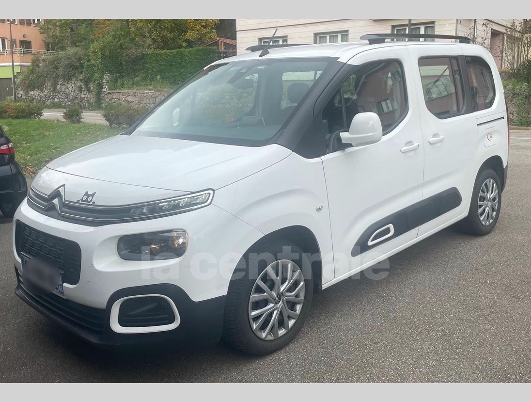 Annonce Citroen berlingo iii taille m 1.2 puretech 110 s&s live bv6 2019 ESSENCE occasion - Haut ...