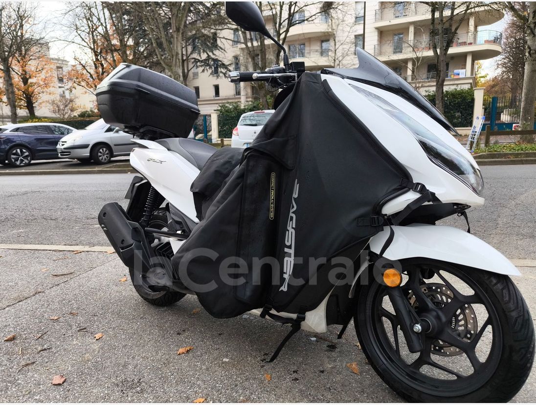 Annonce Honda fes s-wing 125 abs 2022 occasion - Hauts-de-Seine 92