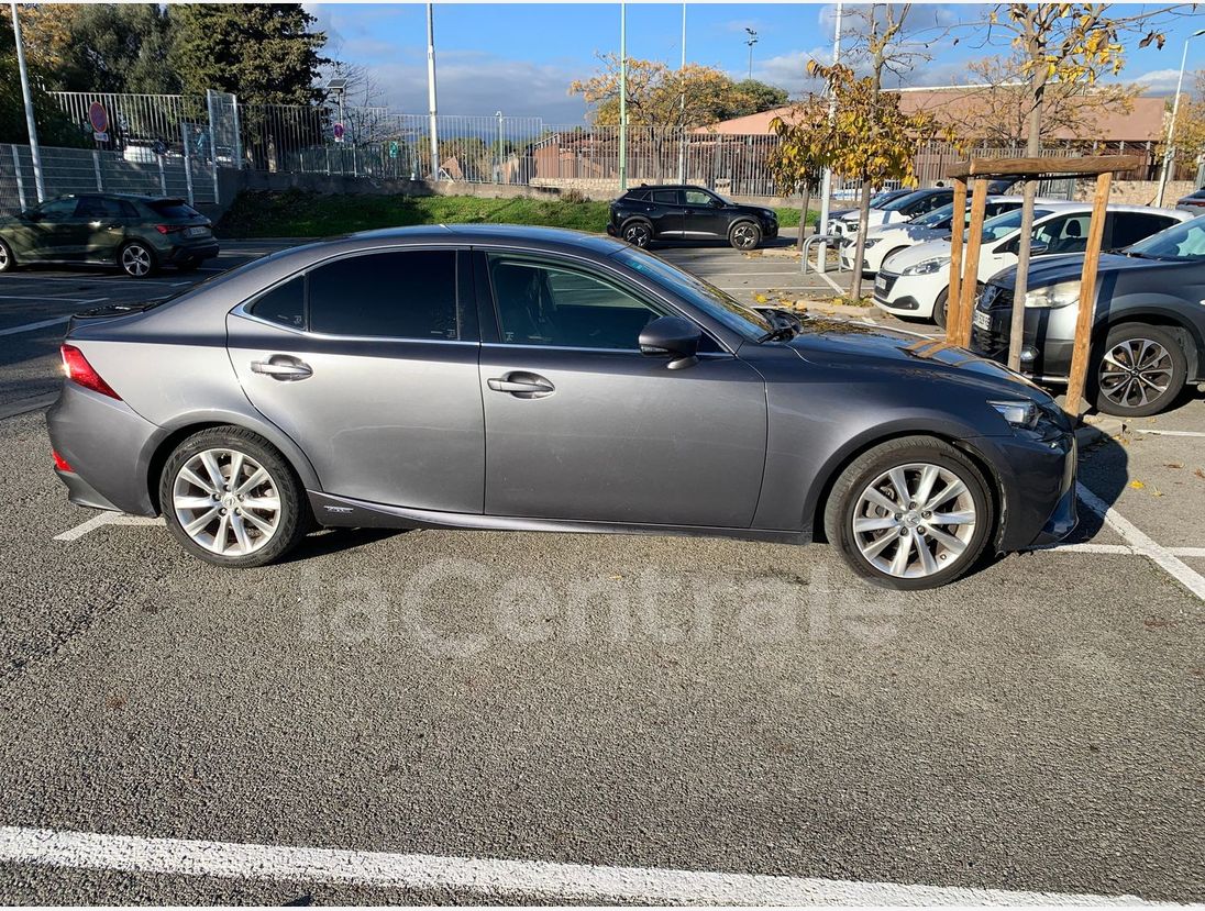 Annonce Lexus is iii 300h luxe 2013 HYBRIDE_ESSENCE_ELECTRIQUE occasion ...