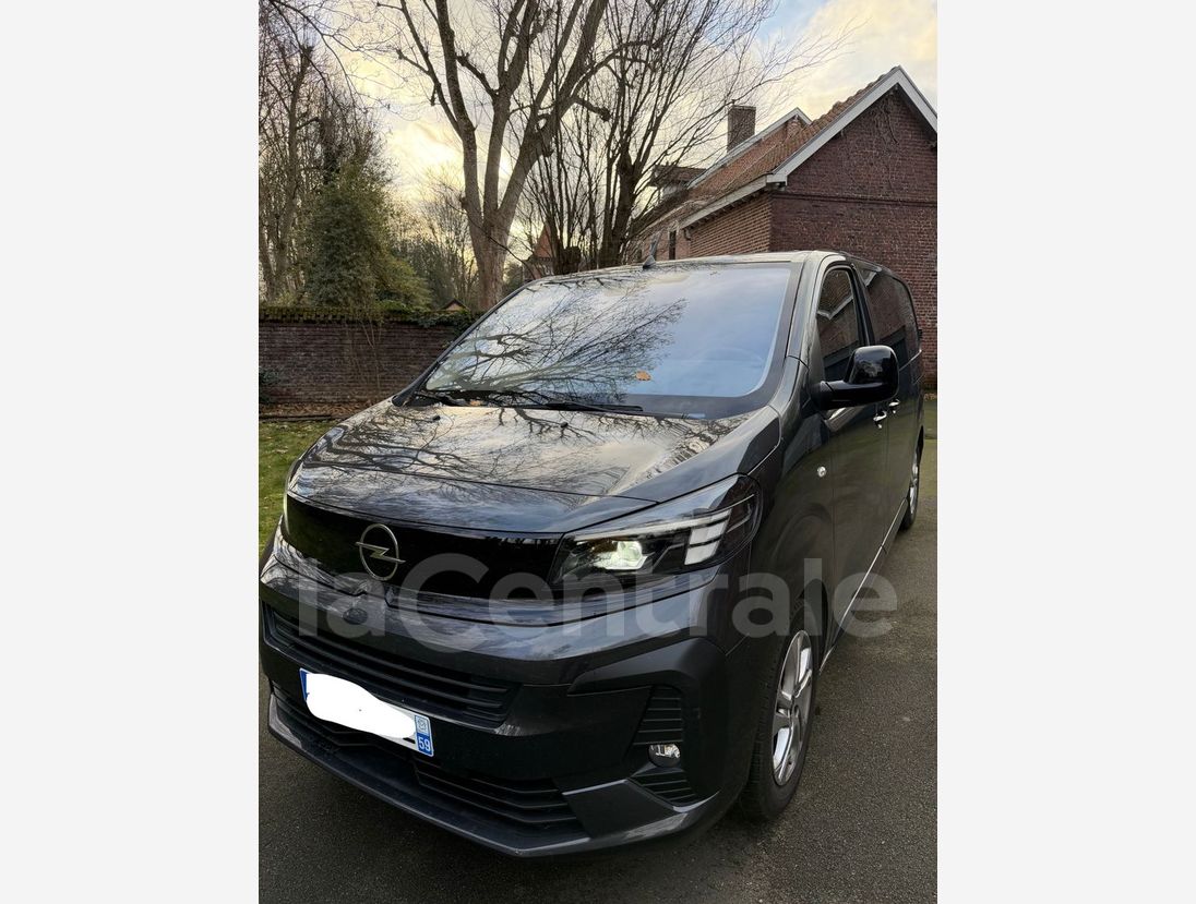 Annonce Opel vivaro iii fourgon taille xl bluehdi 180 s&s eat8 2024 ...