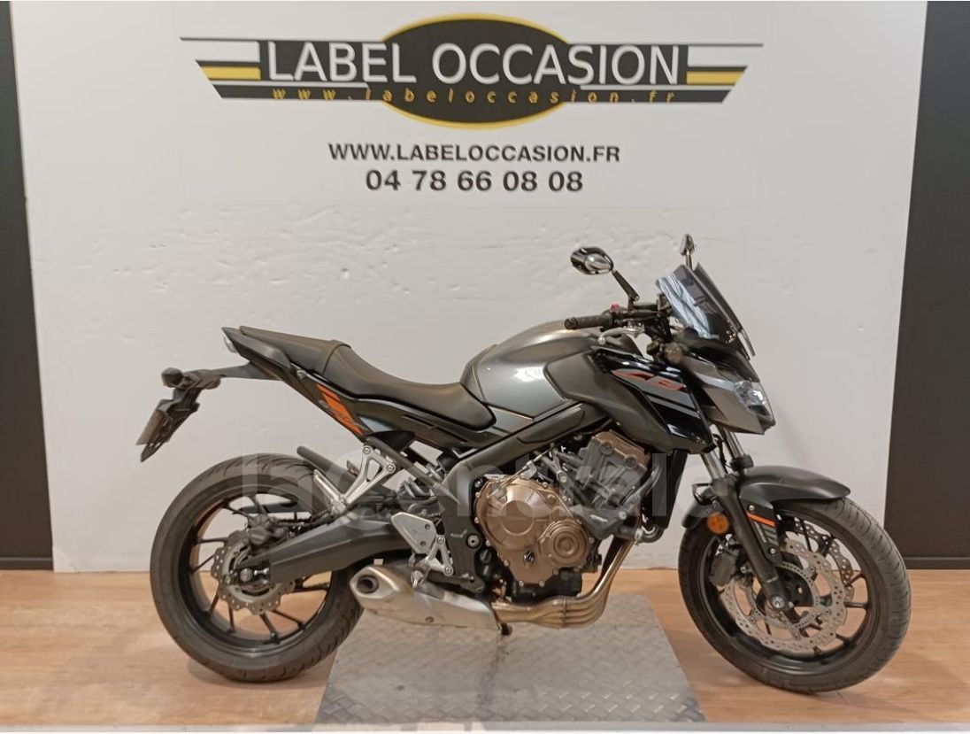 Annonce Honda cb 650 f 2018 ESSENCE occasion - Limonest - Rhône 69
