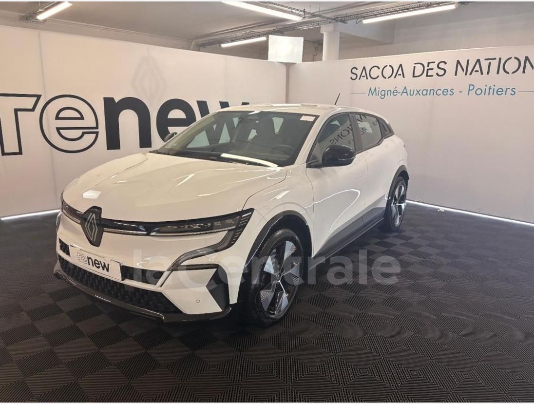 Annonce Renault megane v e-tech ev40 130 standard charge equilibre 40 kwh 2022 ELECTRIQUE ...