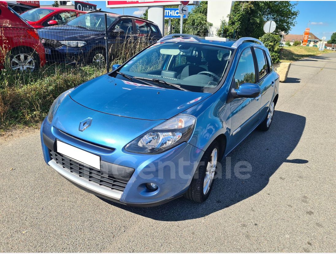 Annonce Renault clio iii (2) 1.6 110 exception pack cuir tomtom bva 5p 2011 ESSENCE occasion ...