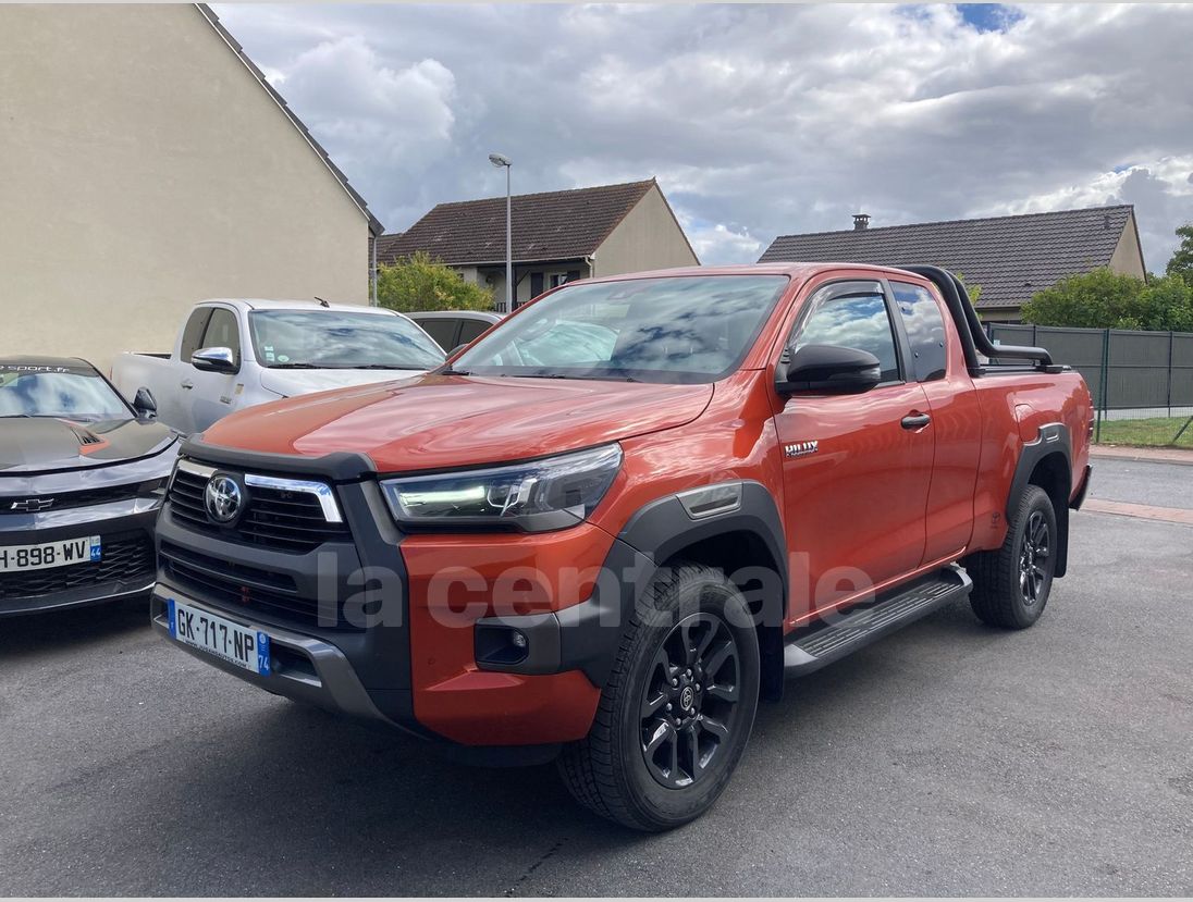 Annonce Toyota hilux iv (3) x-tra cabine 4wd 2.8 204 d-4d invincible bva 2022 DIESEL occasion ...