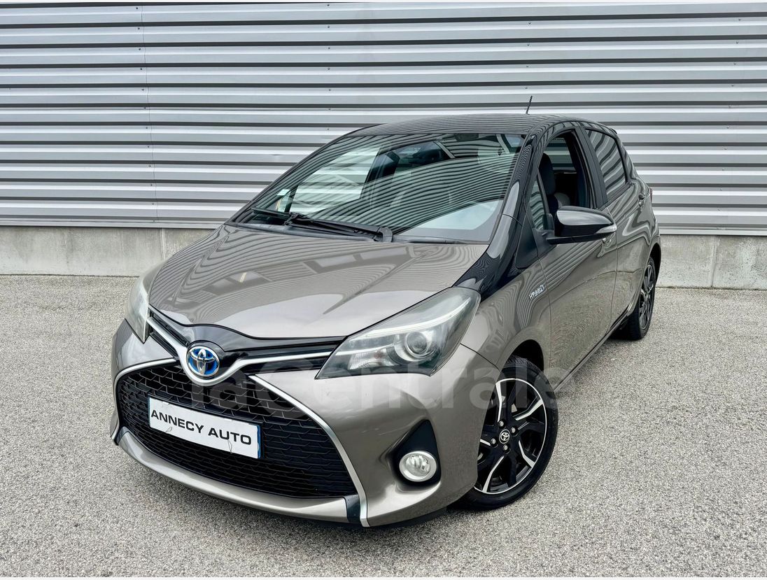 Annonce Toyota yaris iii (2) hybrid hybrid 100h dynamic 5p 2017 HYBRIDE_ESSENCE_ELECTRIQUE ...