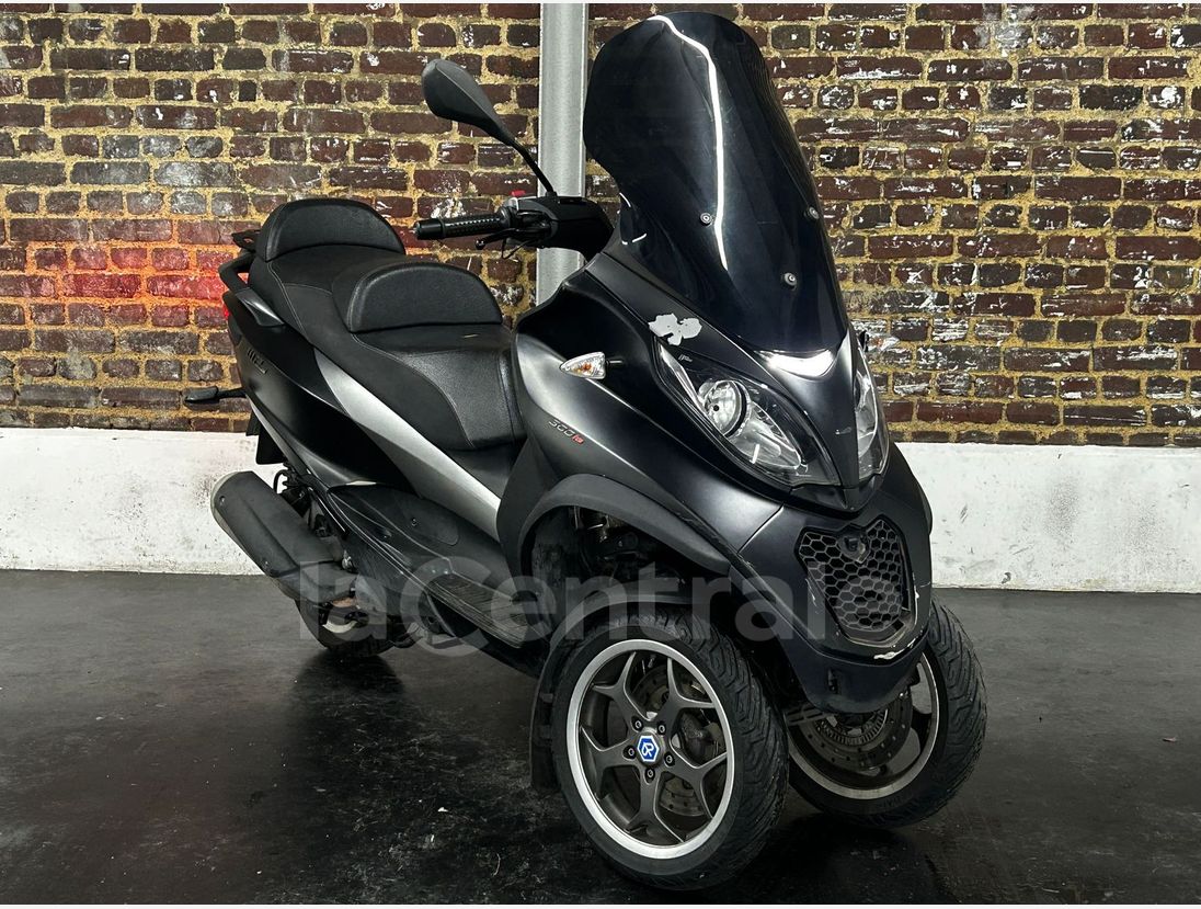 Annonce Piaggio mp3 300 sport 2017 occasion - Hauts-de-Seine 92
